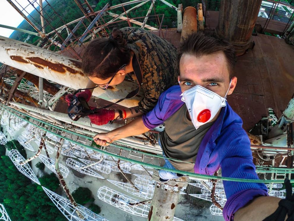 Daredevil Ukrainian Stalkers Took Stunning Photos Inside The Chernobyl ...