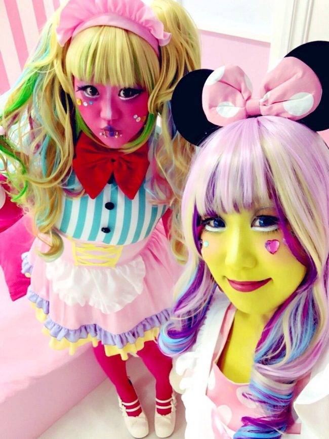 Anime Style Body Paint Model Dazzles With The Most Colorful Fashion In ...