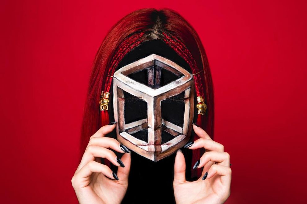Japanese Body Paint Artist Hikaru Cho Shows Off Surreal Animal-Human ...