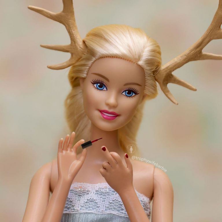 Meet Trophy Wife Barbie: She Smokes, Drinks, And Raises Hell » Design ...