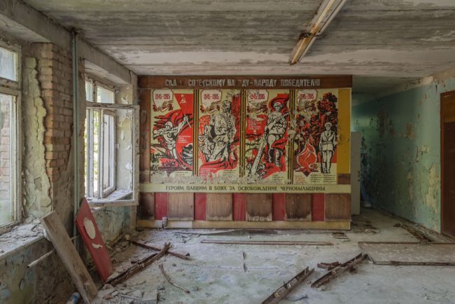 French Photographer Visited Chernobyl, And The Captivating Photos Show ...