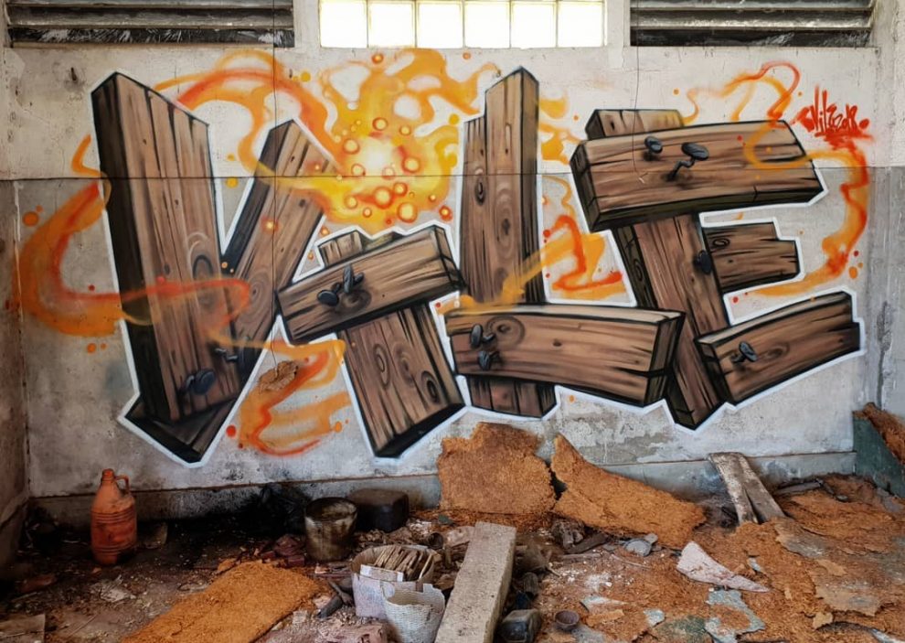 This Graffiti Artist Makes Walls Appear Transparent Using Nothing But ...