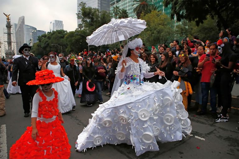 Mexico Day Of The Dead Parade 2019 » Design You Trust — Design Daily ...