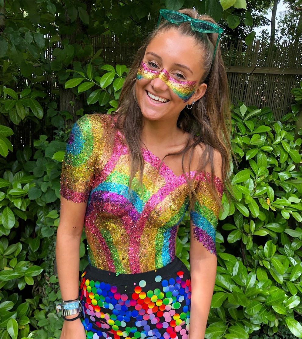 Go Get Glitter: The Superb Creative Glitter Makeup Ideas For Halloween » Design You Trust ...