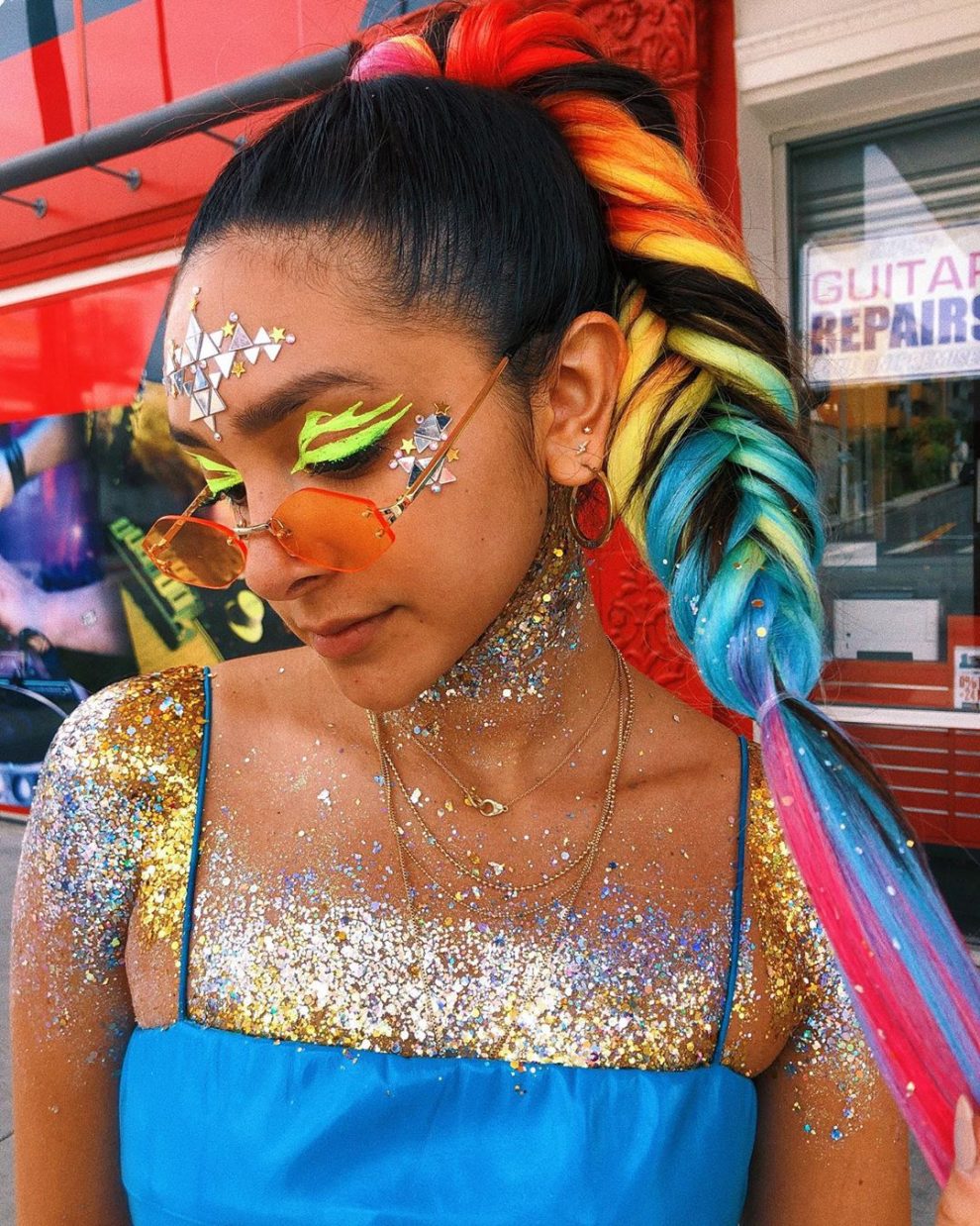 Go Get Glitter: The Superb Creative Glitter Makeup Ideas For Halloween » Design You Trust ...