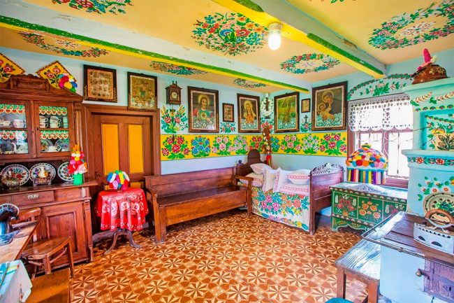 Painted Cottages Of Poland: Beautiful House Decorating Tradition That ...