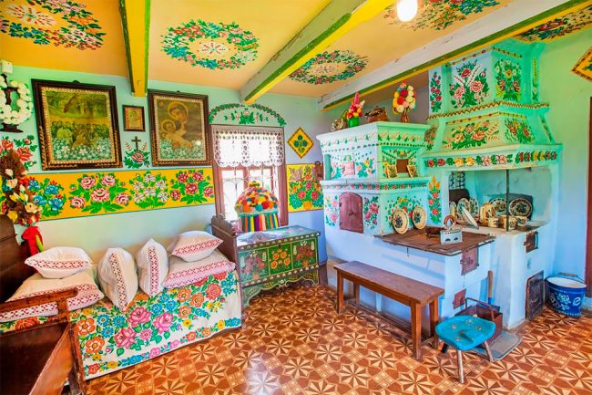 Painted Cottages Of Poland: Beautiful House Decorating Tradition That ...