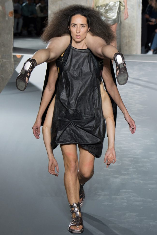 Meanwhile In “Paris Fashion Week”… Have Fashion Designers Gone Insane ...