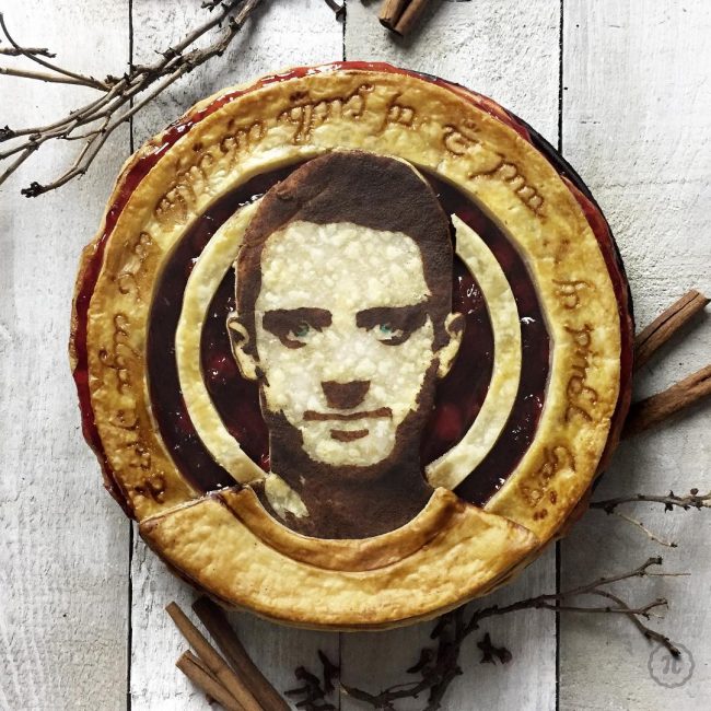 Pies Are Awesome: Amazing Pies With Baby Yoda, Die Hard, Freddy Mercury ...