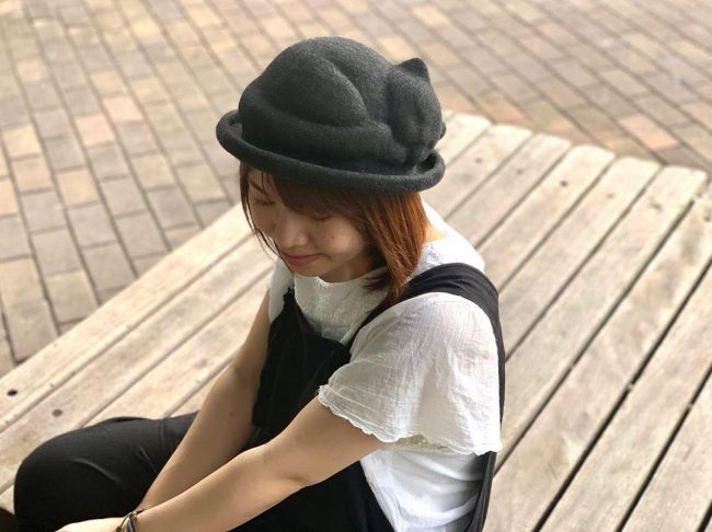 Japan’s Realistic Napping Cat Hat Puts A Purring Kitty On Your Head ...