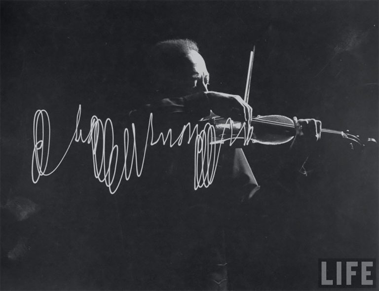 Incredible Photos Of Violinist Jascha Heifetz Playing In Darkened ...