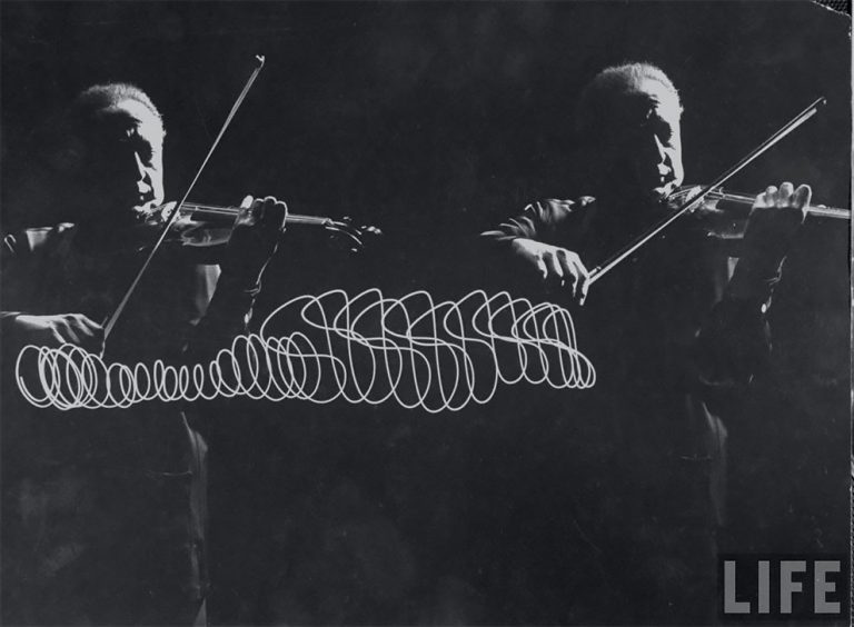 Incredible Photos Of Violinist Jascha Heifetz Playing In Darkened ...