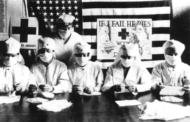 Vintage Photos Of People Wearing Masks During The 1918 Influenza ...