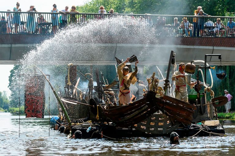 Stunning Photos From The Bosch Parade, The Sailing Parade In The Spirit ...