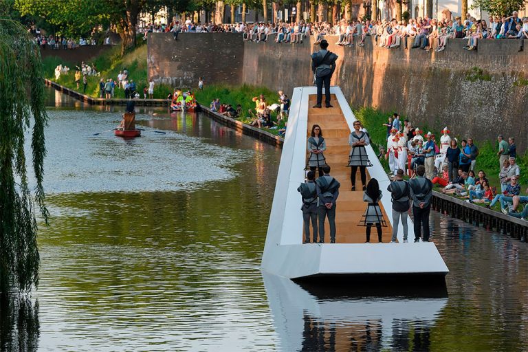 Stunning Photos From The Bosch Parade, The Sailing Parade In The Spirit ...