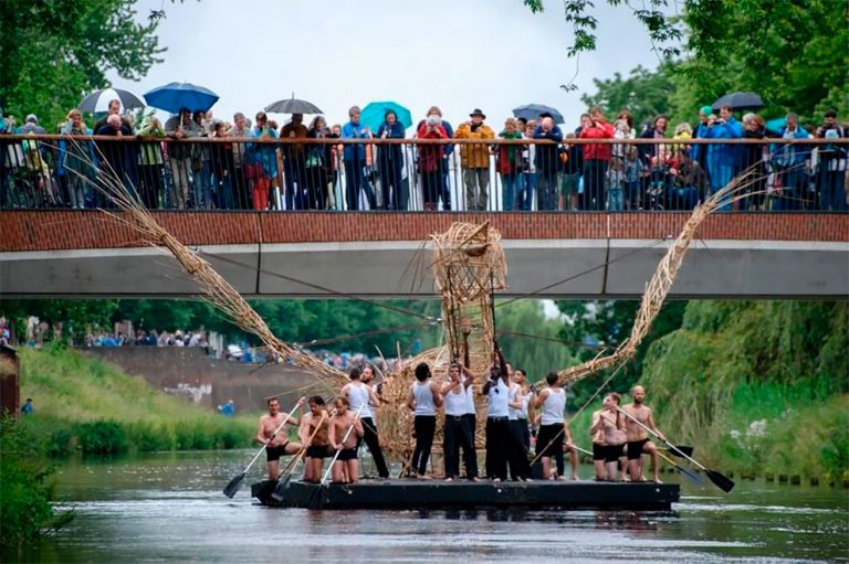 Stunning Photos From The Bosch Parade, The Sailing Parade In The Spirit ...
