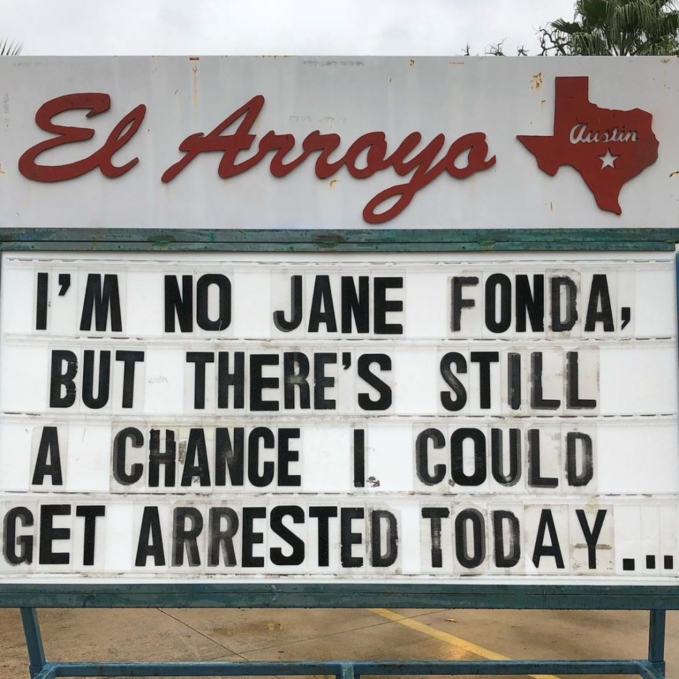 This Restaurant In Texas Is Putting Up The Funniest Signs Ever » Design ...