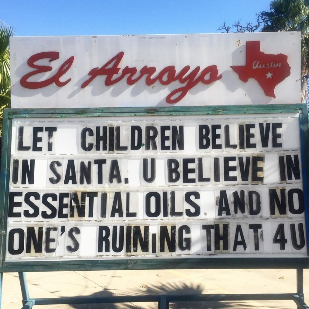 This Restaurant In Texas Is Putting Up The Funniest Signs Ever » Design ...
