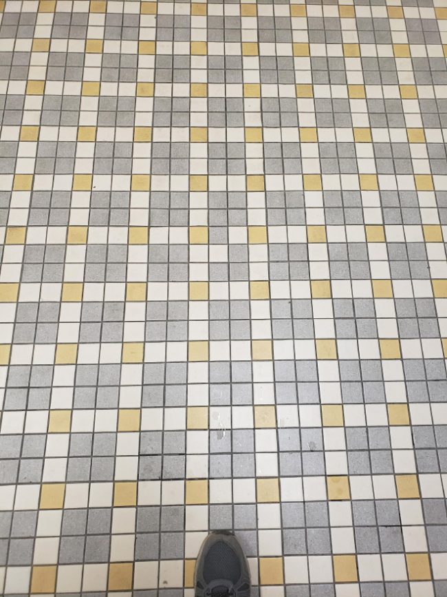 Really Triggering Floor Designs That Will Annoy The Perfectionist In ...