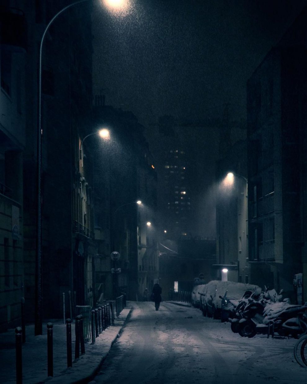 Quiet Nights In The City: Photographer Captures Beautiful Photos Of ...