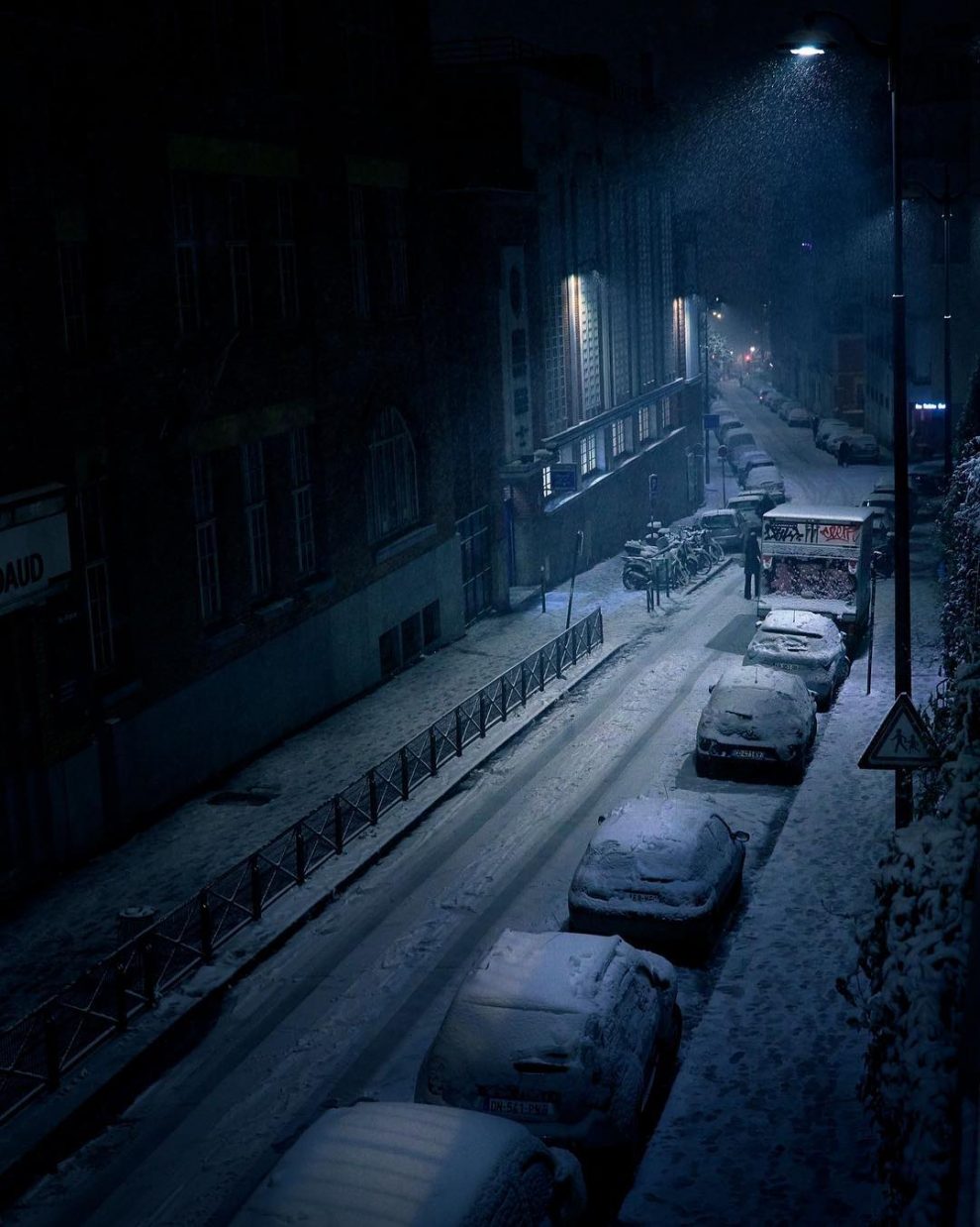 Quiet Nights In The City: Photographer Captures Beautiful Photos Of ...