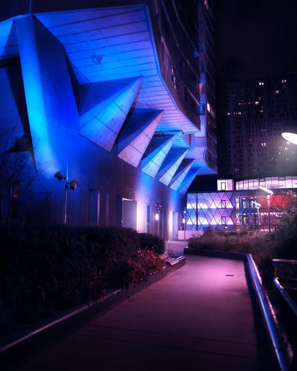 Quiet Nights In The City: Photographer Captures Beautiful Photos Of ...