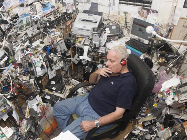 This Is How Some People Actually Work From Home » Design You Trust ...