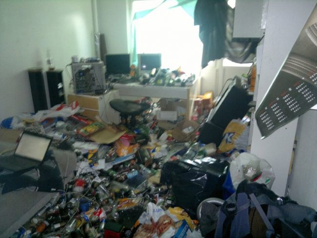 This Is How Some People Actually Work From Home » Design You Trust ...