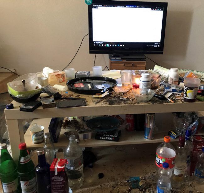 This Is How Some People Actually Work From Home » Design You Trust ...