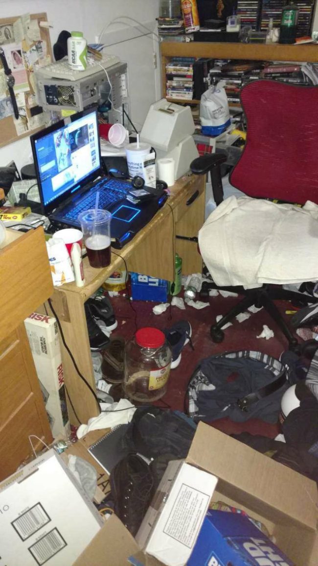 This Is How Some People Actually Work From Home » Design You Trust ...