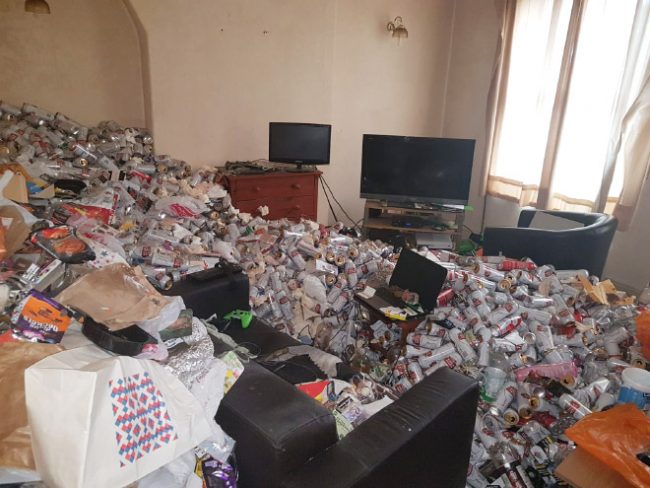 This Is How Some People Actually Work From Home » Design You Trust ...