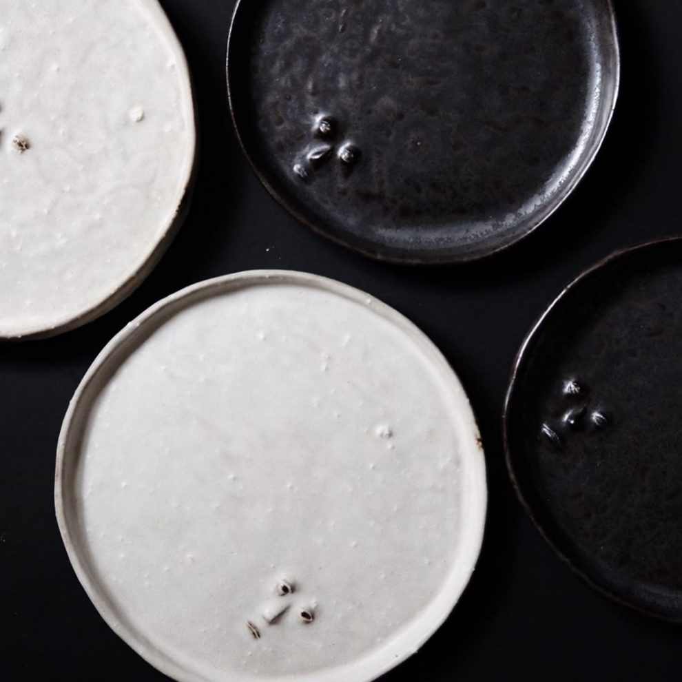 Fan Yanting’s Minimalistic Ceramics Come With Adorable Faces » Design ...