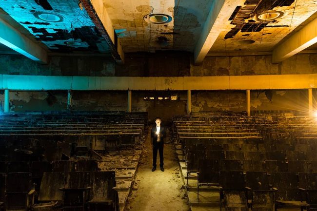 Photographer Explores Abandoned Places At Night And Captures Them In ...