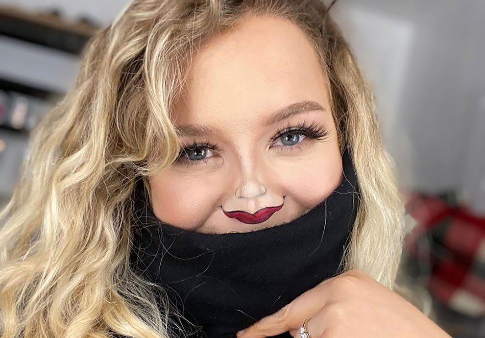 This Tiny Face Makeup Is The Perfect Solution For A Coronavirus Mask ...