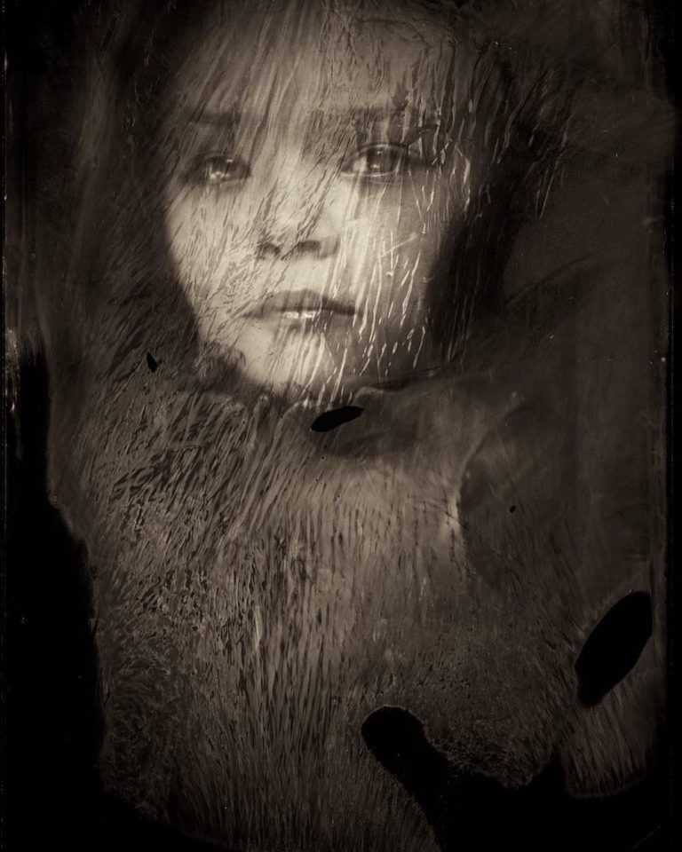 Photographer Jacqueline Roberts Uses 166-Year-Old Technique To Shoot ...