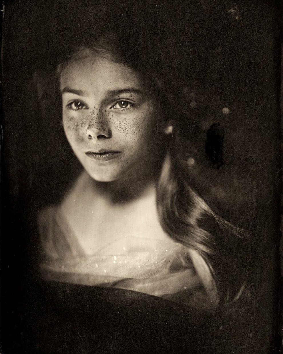 Photographer Jacqueline Roberts Uses 166-Year-Old Technique To Shoot ...