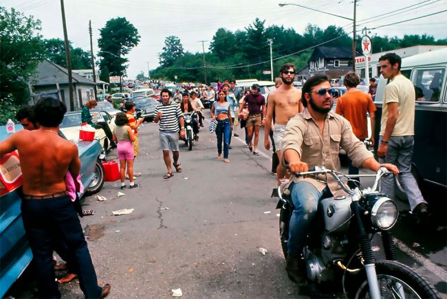Remembering The Original Woodstock In Wonderful Historical Photographs ...