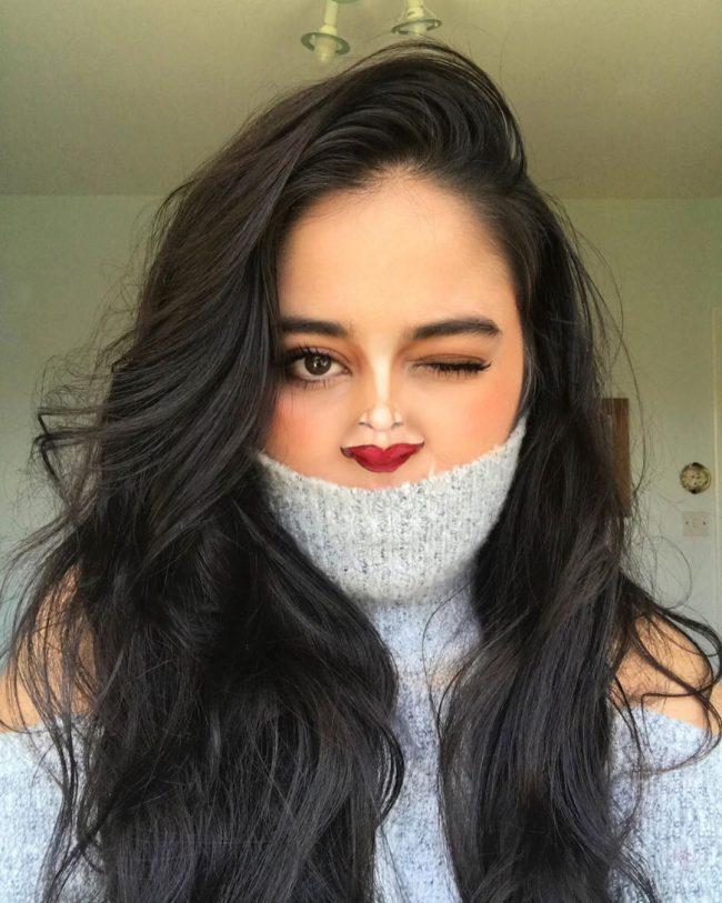 This Tiny Face Makeup Is The Perfect Solution For A Coronavirus Mask ...