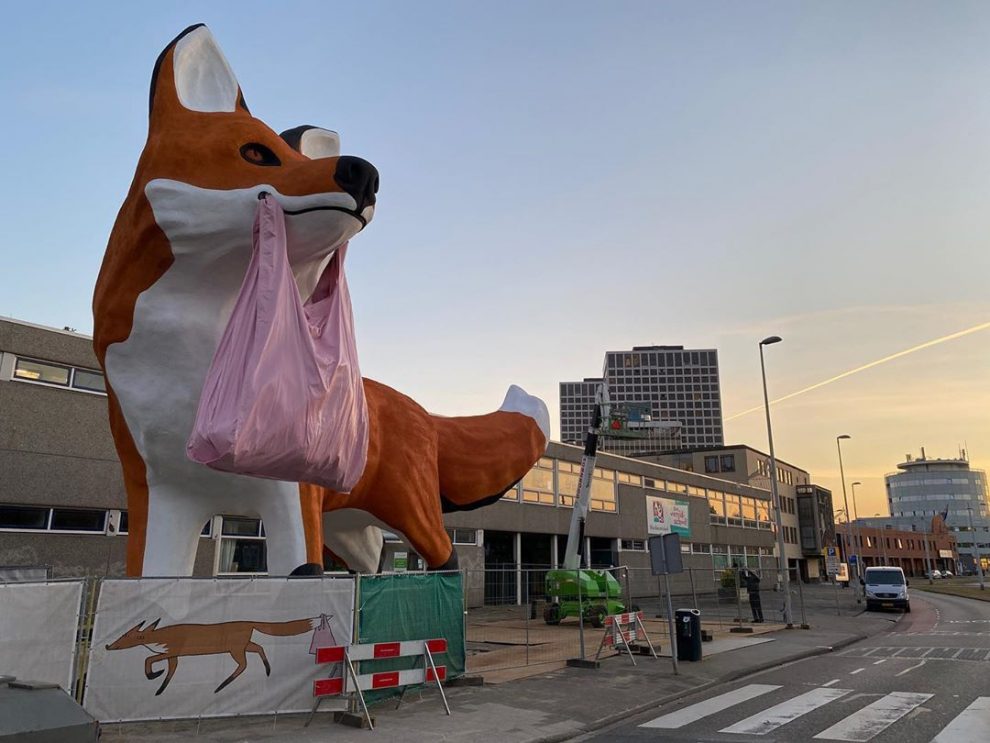 A Giant Red Fox By Artist Florentijn Hofman Towers Over Rotterdam ...