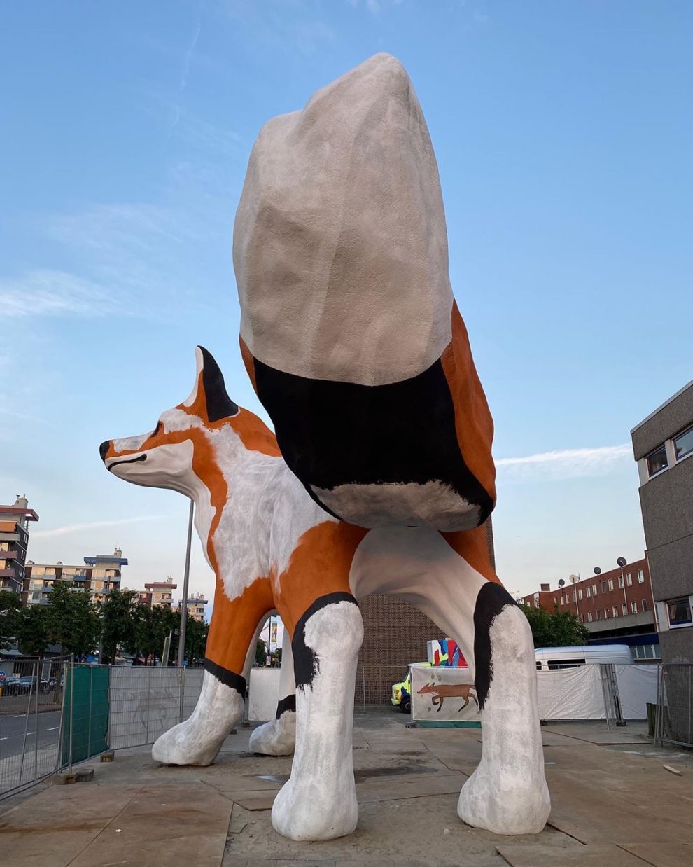 A Giant Red Fox By Artist Florentijn Hofman Towers Over Rotterdam ...