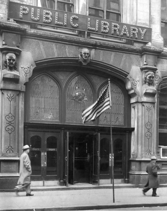 Stunning Photographs Of The Old Cincinnati Library Before Being ...