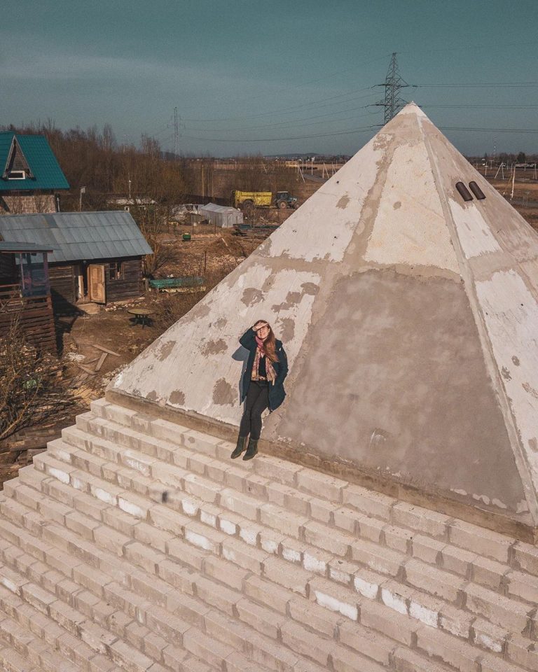 Russian Couple Build Pyramid Of Giza Replica In Their Rural Backyard ...