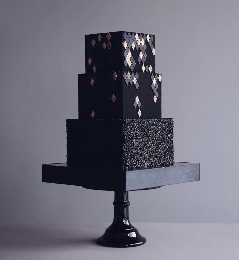 This Bakery Artists Make Works of Art that Just So Happen to be Cakes ...