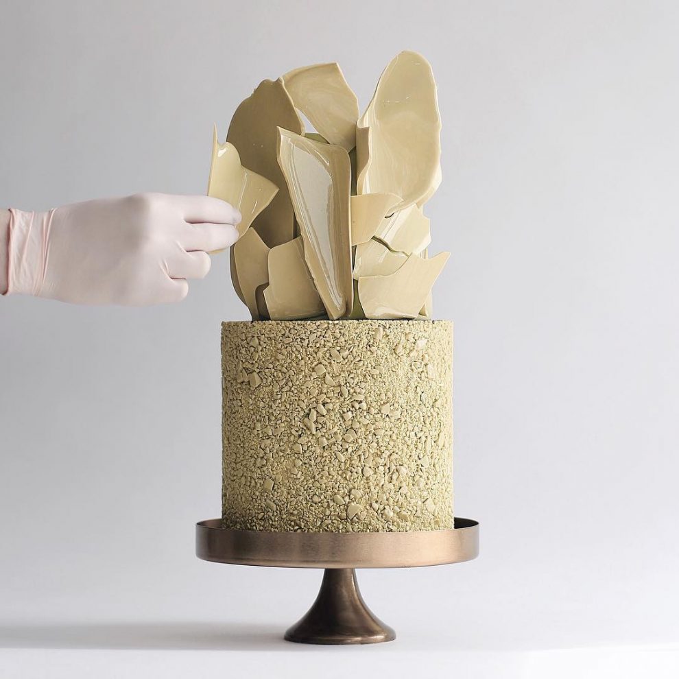 This Bakery Artists Make Works of Art that Just So Happen to be Cakes ...