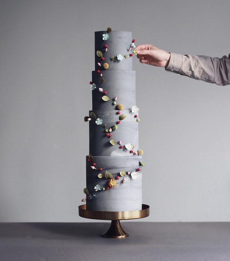 This Bakery Artists Make Works of Art that Just So Happen to be Cakes ...