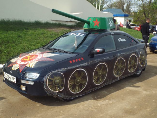 For Some Strange Reason Russians Love To Turn Their Cars Into Tanks ...