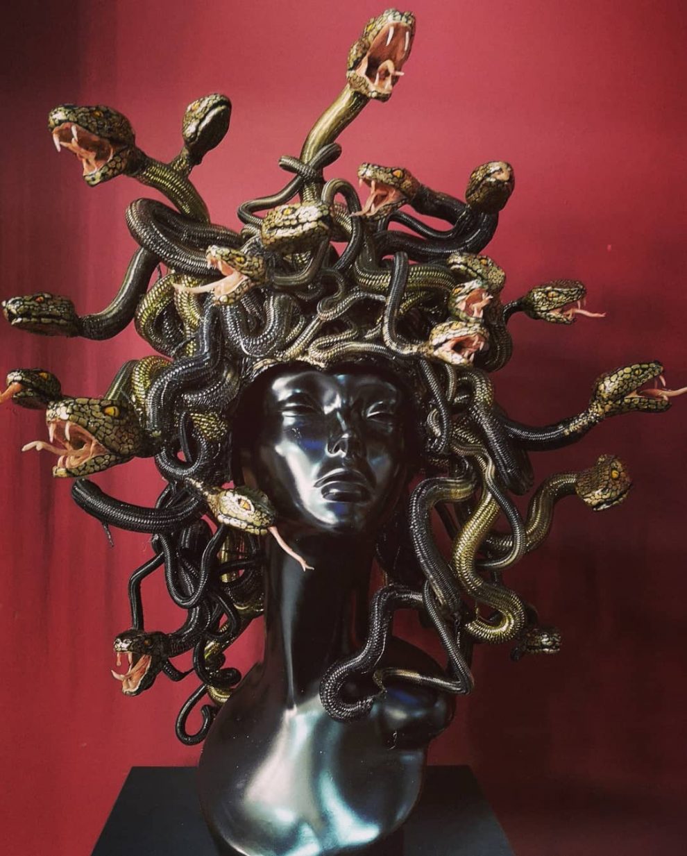 Makeup Artist Creates Dark Fantasy Costumes From The Lightweight ...