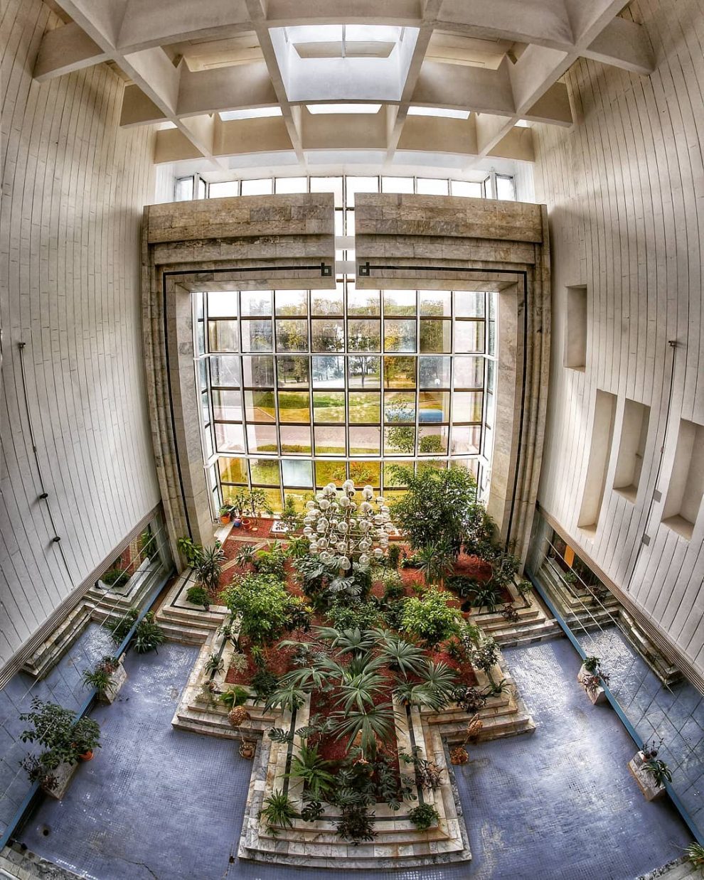 Photographer Travels Across Russia and Captures Forgotten Artefacts Of ...