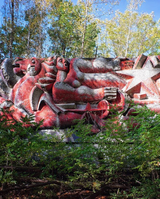 Photographer Travels Across Russia and Captures Forgotten Artefacts Of ...