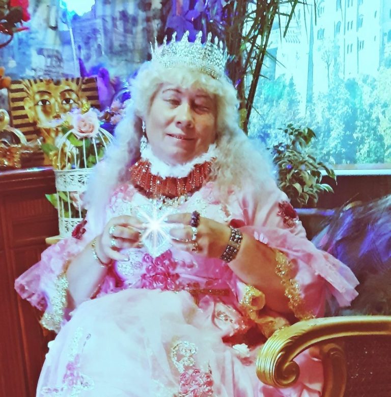 This Lithuanian Woman Has The Greatest Facebook Profile Pictures Ever ...